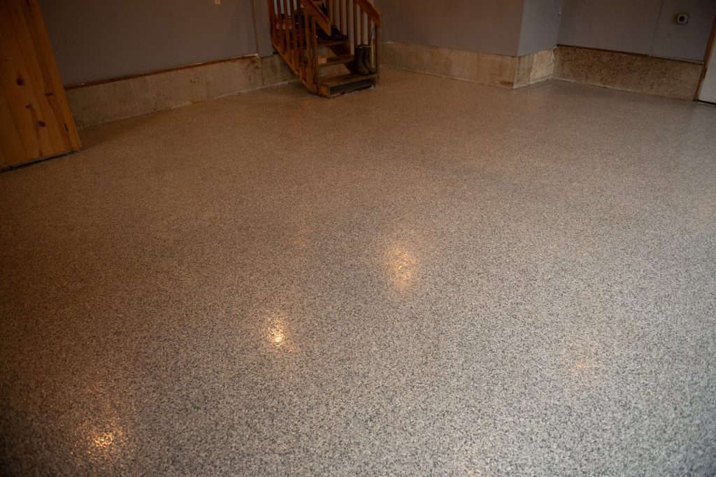 A HERMETIC Elite Crete Systems Flake Flooring System | Decorative ...